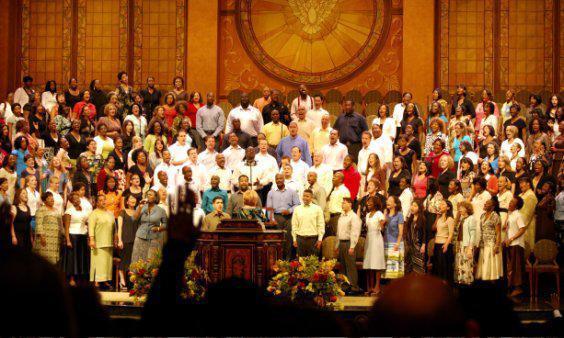 I visited six US megachurches. Here's what I learned | Magazine ...