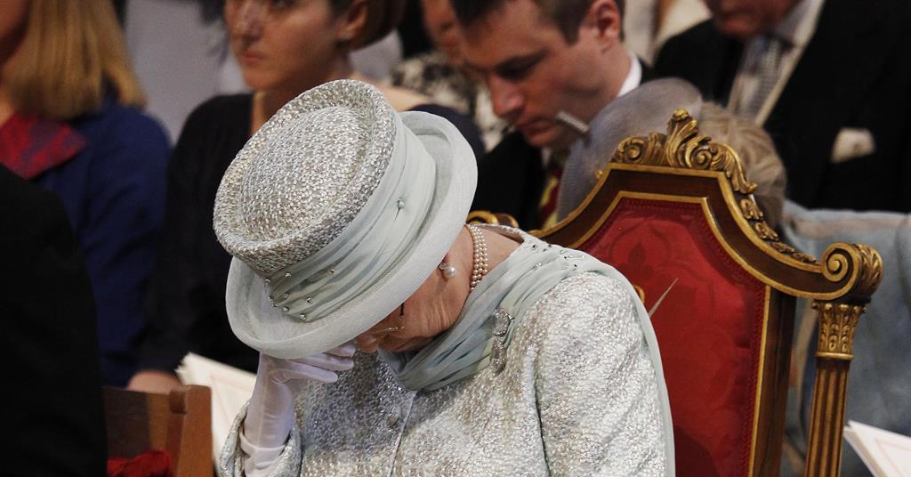 12 holy moments with the Queen - in pictures | Archive content ...