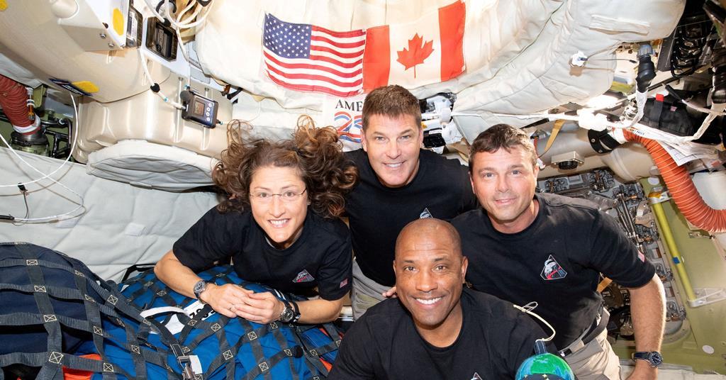 Christian astronaut Victor Glover broadcast a message of love and unity ...