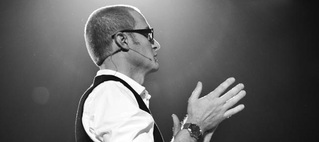 Rob Bell Announces Support for Gay Marriage | Archive content | Premier ...