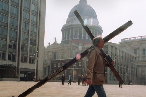 Arthur Blessitt (1940-2025): The man who walked 40,000 miles for Jesus ...