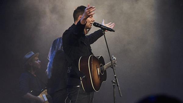 ‘Cornerstone’ - the meaning behind Hillsong’s worship anthem | Reviews ...